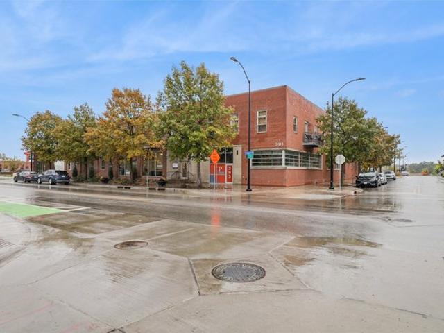 301 E Court Ave Unit 207, Des Moines, IA 50309