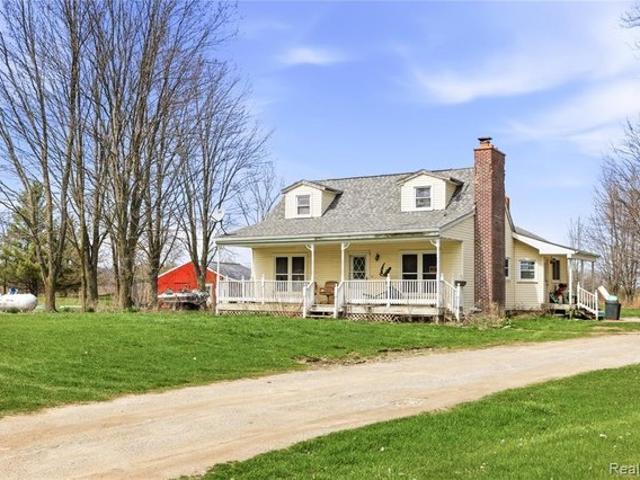 301 E Fremont Rd, Speaker Township, MI 48454