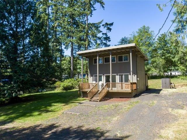 301 E Lakeshore Dr W, Shelton, WA 98584
