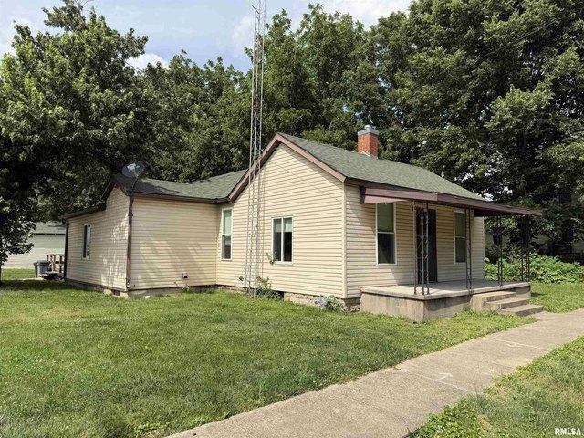 301 E Main St, Pleasant Plains, IL 62677
