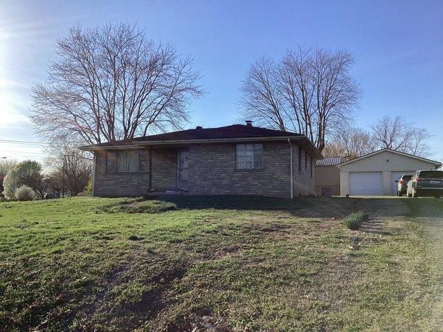 301 E Main St, Powderly, KY 42367