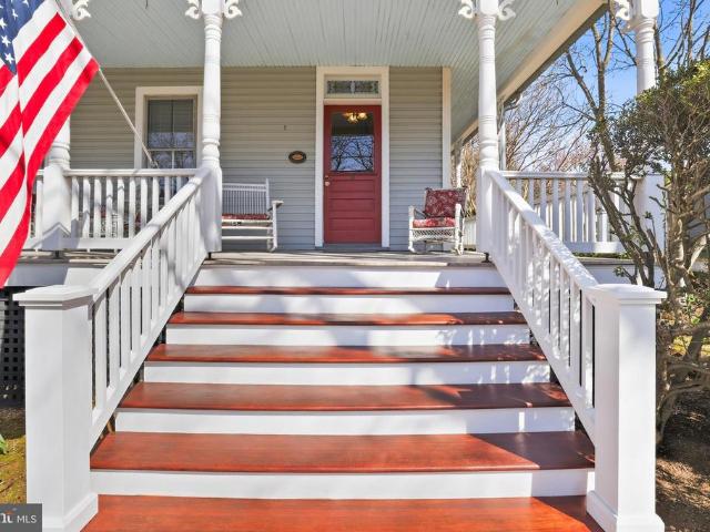 301 E Main Street