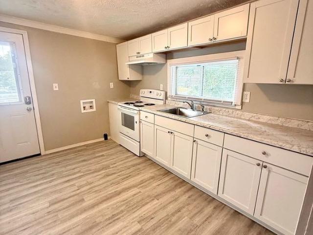 301 E Memorial Dr. Wilson Acquisitions, LLC 2 Bedroom Apartment for Rent at 301 E Memorial Dr, Muncie, IN 47302