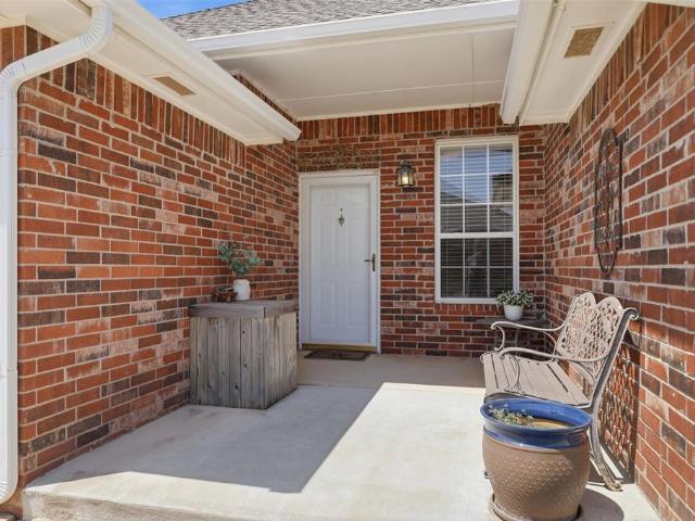 301 E Ostin Terrace