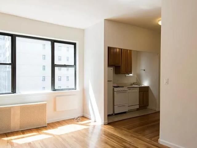 301 East 49th Street, Unit 4C | Compass