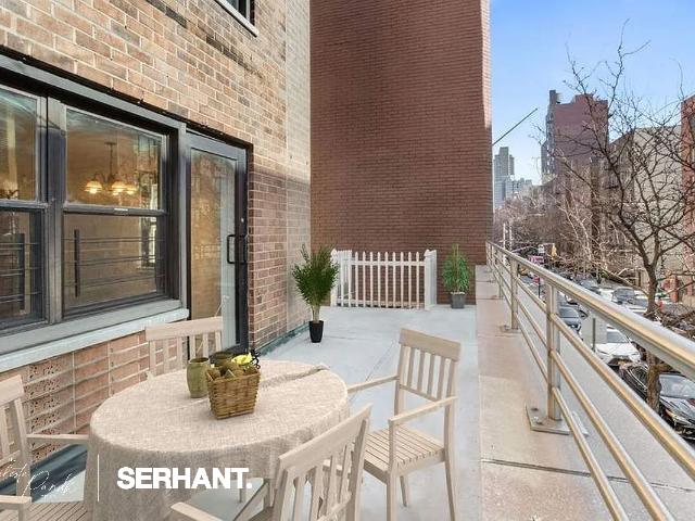 301 East 63rd Street, New York, NY