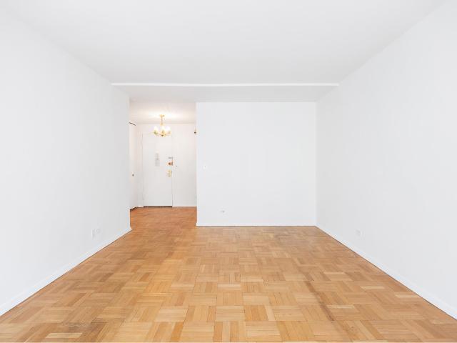 301 East 64th Street, New York, NY