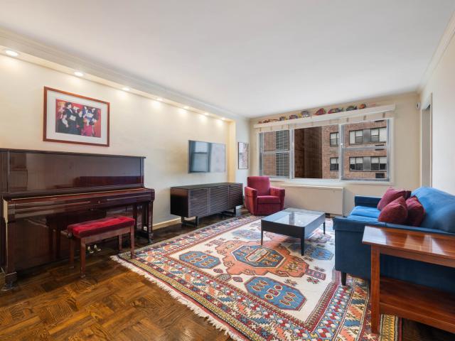 301 East 69th Street, New York, NY