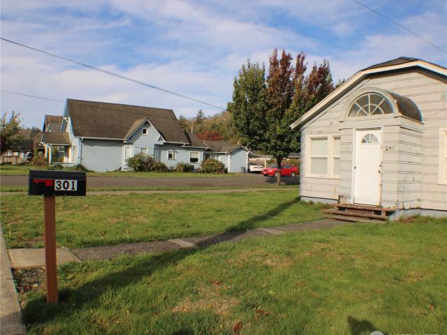 301 Eklund Avenue