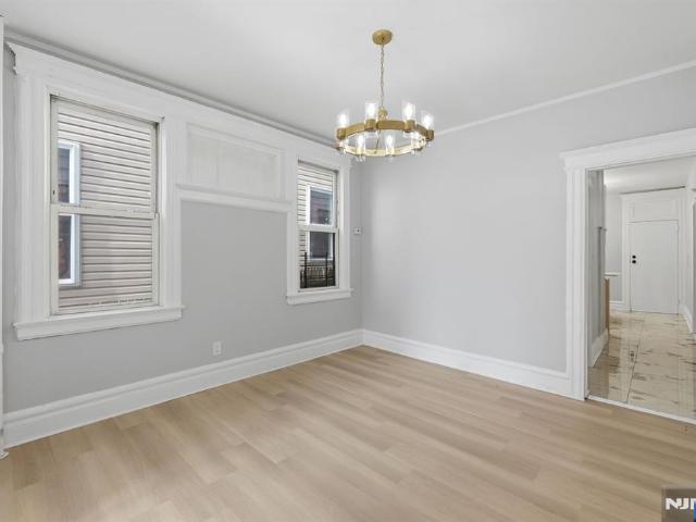 301 Ellis Avenue