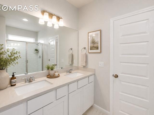 301 Elm Br Trl, Taylor, TX