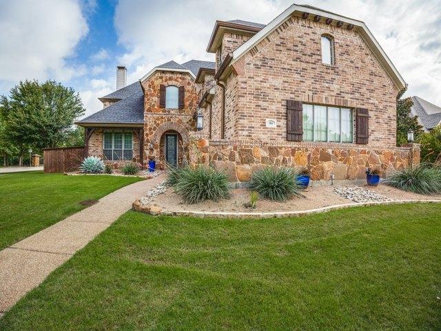 301 Foxcroft Ln, Keller, TX 76248