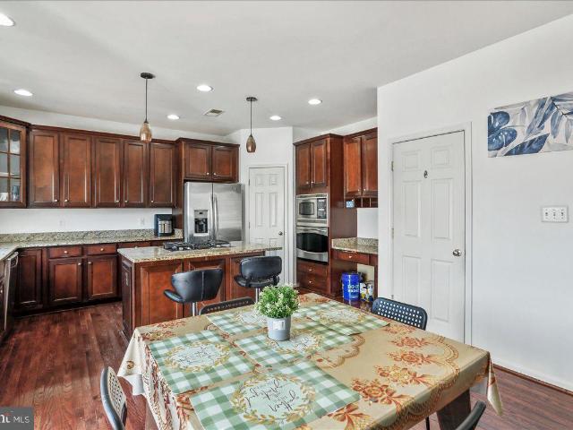 301 Fontana Cir, Martinsburg, WV 25403 | MLS #WVBE2048 | Compass