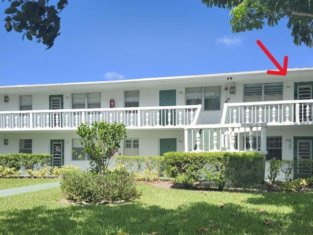 301 Farnham M, Unit 301, Deerfield Beach, FL 33442 | MLS #R11154
