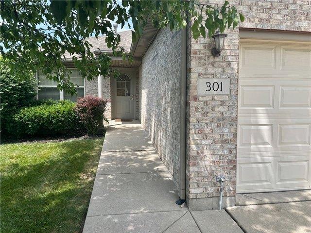 301 Kristina Lynn Pl, Englewood, OH 45322