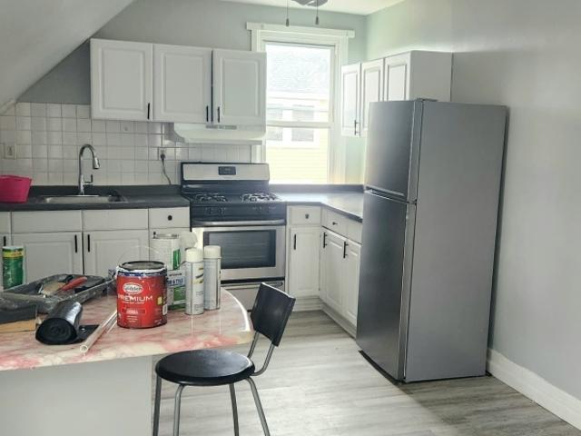 301 Hagel Ave