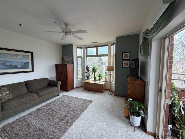 301 Harbour Town Dr, Madison, WI 53717