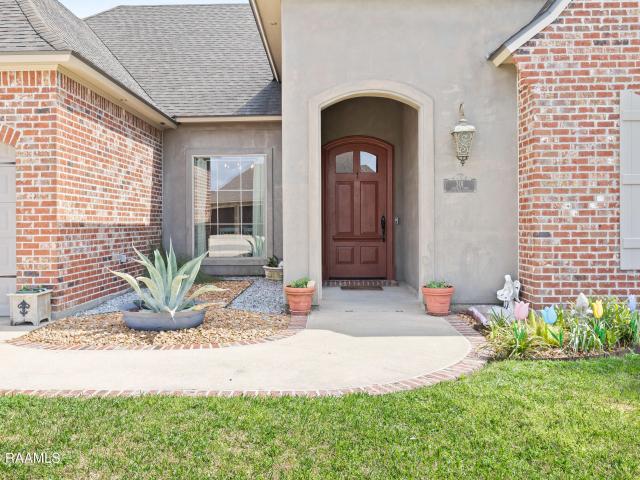 301 Harvest Ln, New Iberia, LA 70563 | MLS #RA2600001 | Compass