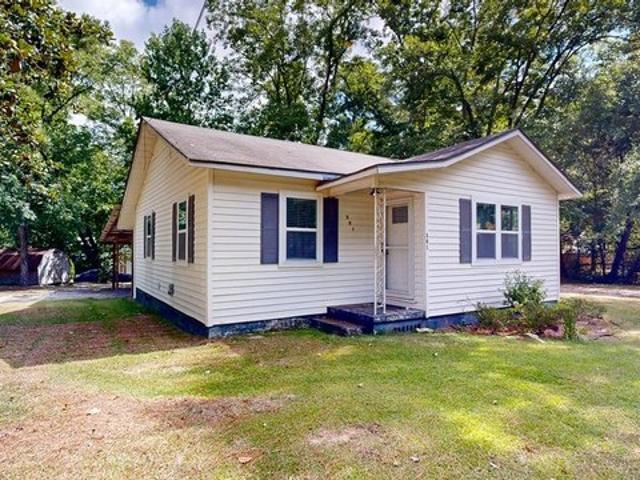 301 Hedstrom Dr, Dothan, AL 36301