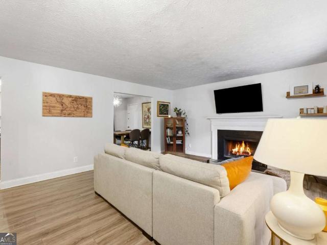 301 Hip Pocket Road