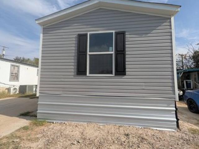 301 International Blvd Trlr H8, Laredo, TX 78045