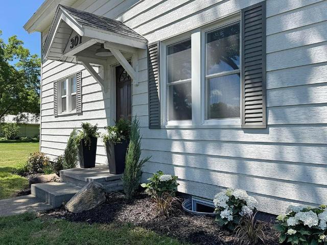 301 Illinois Street