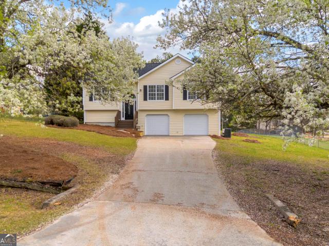 301 Jonaquil Avenue