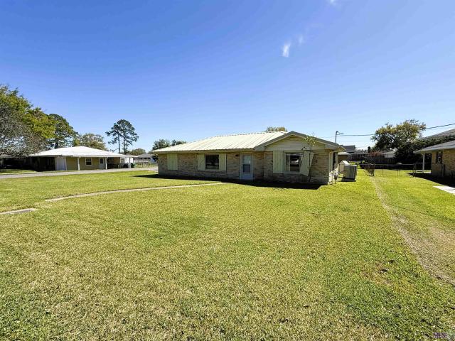 301 Julia St, Thibodaux, LA 70301 | Compass