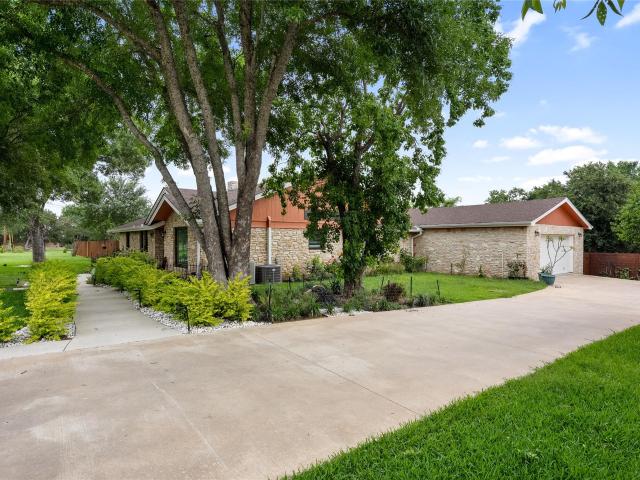 301 Oak Ridge Rd
