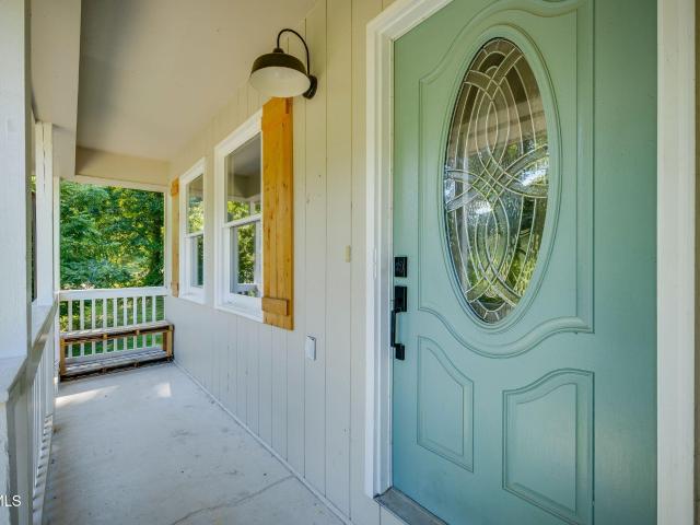 301 Larkspur Drive