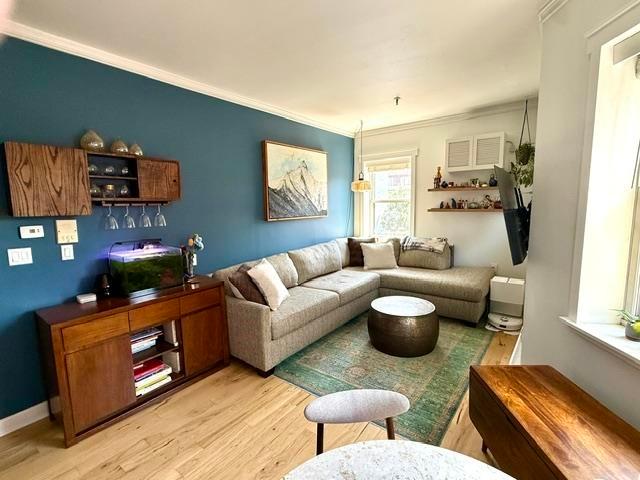 301 Monroe St # 3R