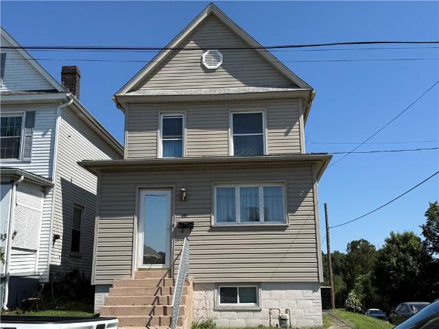 301 Main St