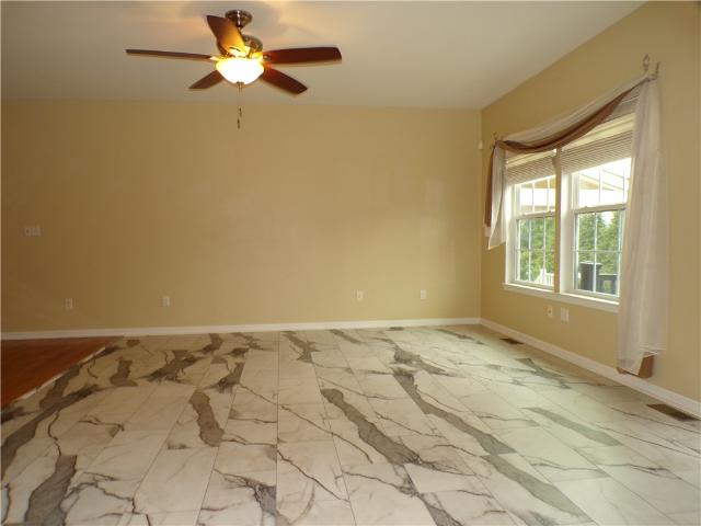 301 Maple Ridge Dr