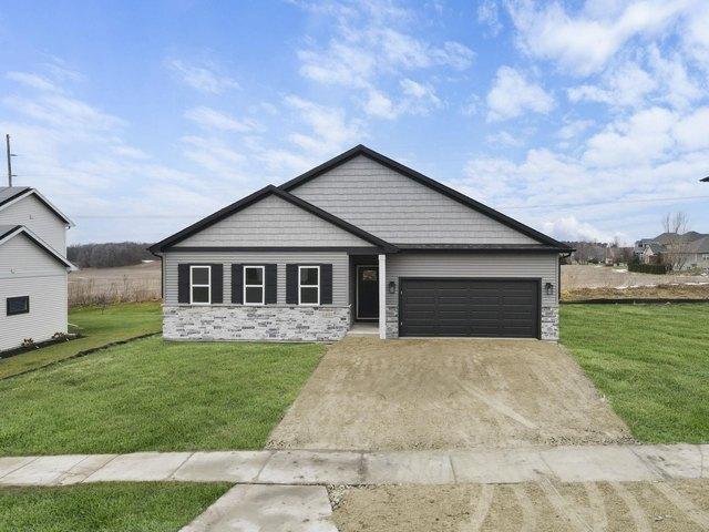 301 Michelle Ln, Cottage Grove, WI 53527