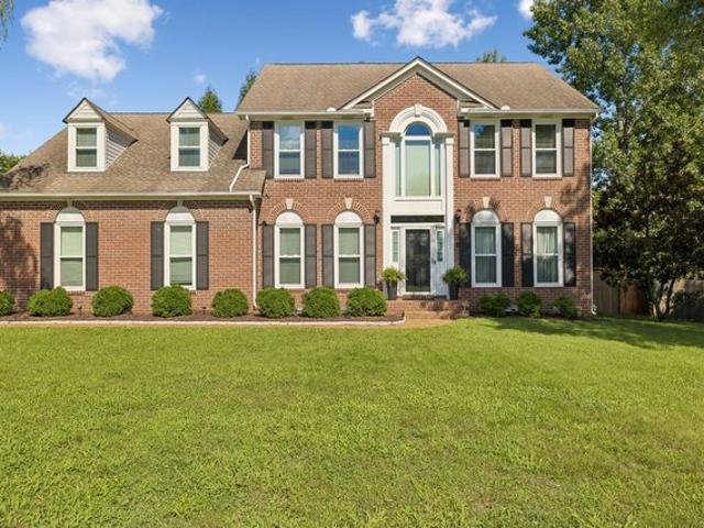 301 Mill Run Cir, Nashville, TN 37221