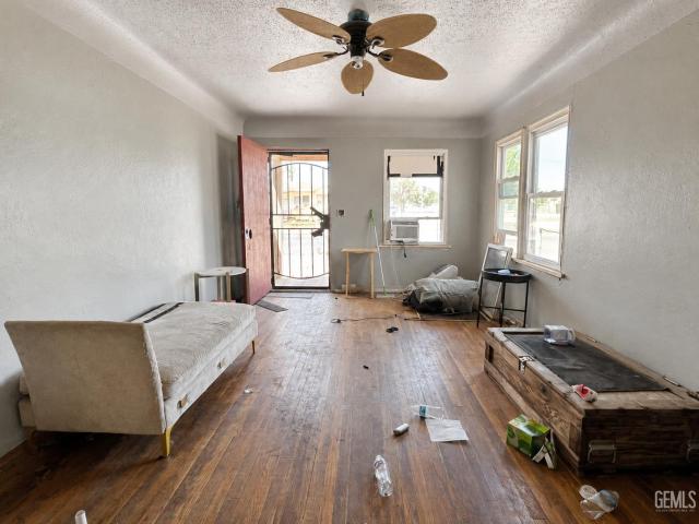 301 Minner Avenue