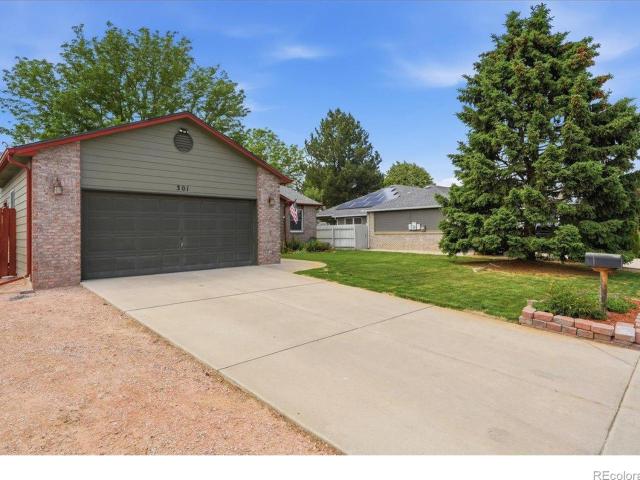 301 N 44th Ave Ct