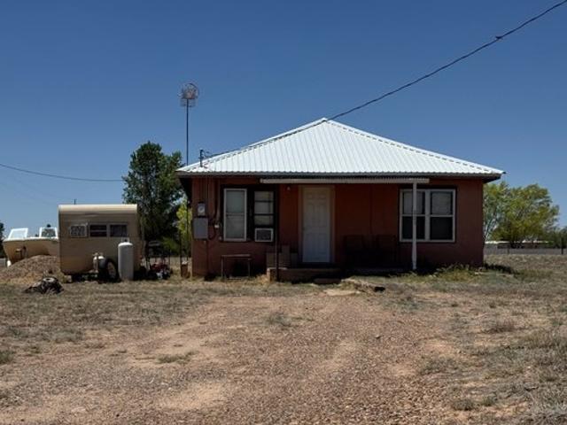 301 N 4th St, Logan, NM 88426