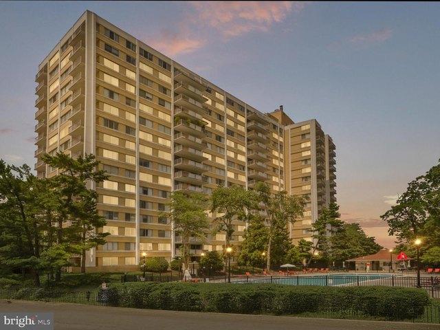 301 N Beauregard St Apt 403, Alexandria, VA 22312