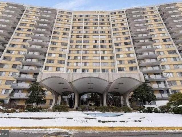 301 N Beauregard St Apt 1002, Alexandria, VA 22312