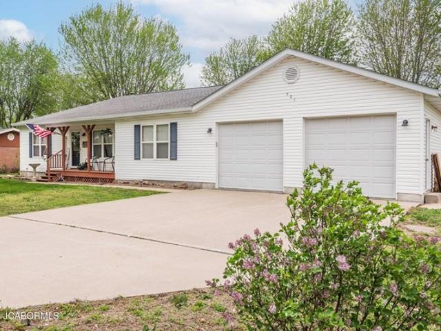 301 N Belle Ave, Belle, MO 65013