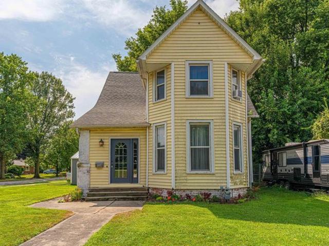 301 N Elm St, Lincoln, IL 62656
