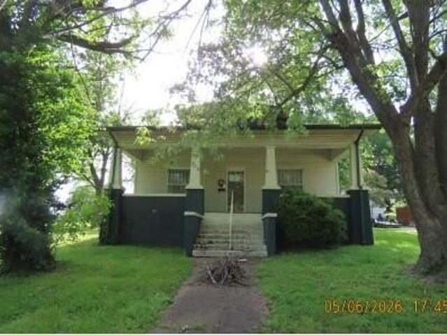 301 N Elm St, Pierce City, MO 65723