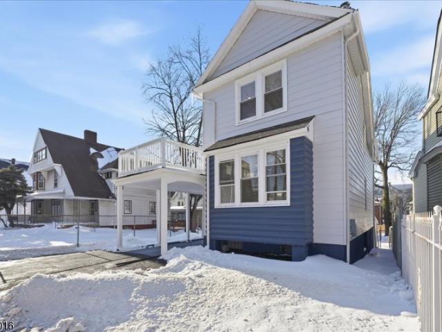 301 N Grove St