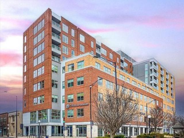 301 N Neil St Apt 909, Champaign, IL 61820