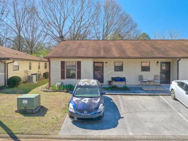 301 New Horizon St, Powder Springs, GA 30127