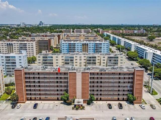 301 NE 14th Ave, 703, Hallandale Beach, FL 33009