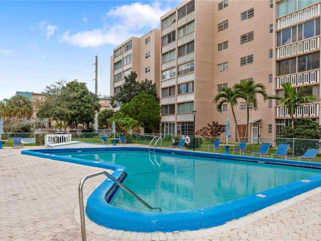 301 NE 14th Ave, Unit 307, Hallandale Beach, FL 33009 | MLS #A11955 | Compass
