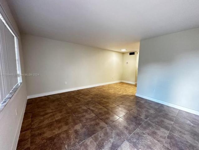 301 NW 177th St #123, Miami Gardens, FL 33169