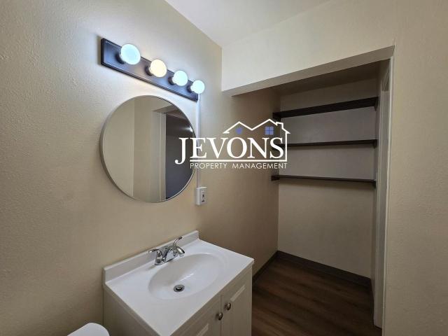 301 S 2nd St Yakima, WA 98901 Studio Apartment for Rent at 301 S 2nd St, Yakima, WA 98901
